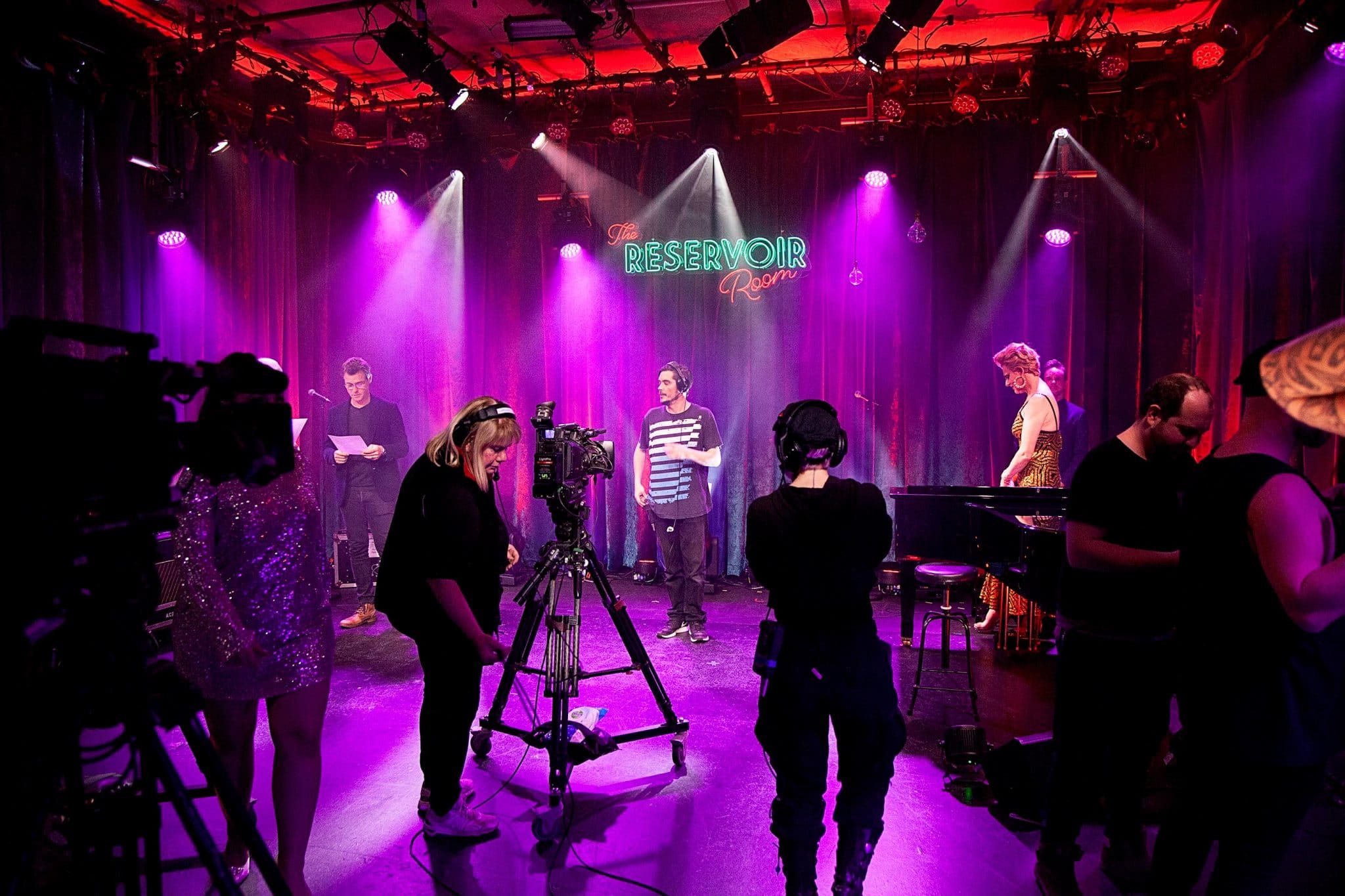 The Reservoir Room: live and streaming | Features