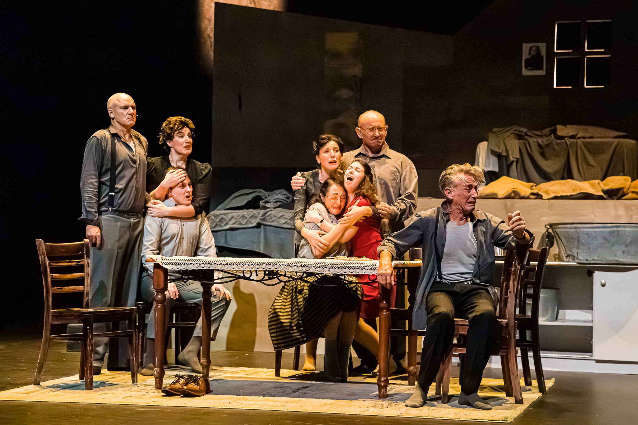 The Diary of Anne Frank Brings Award-Winning Cast